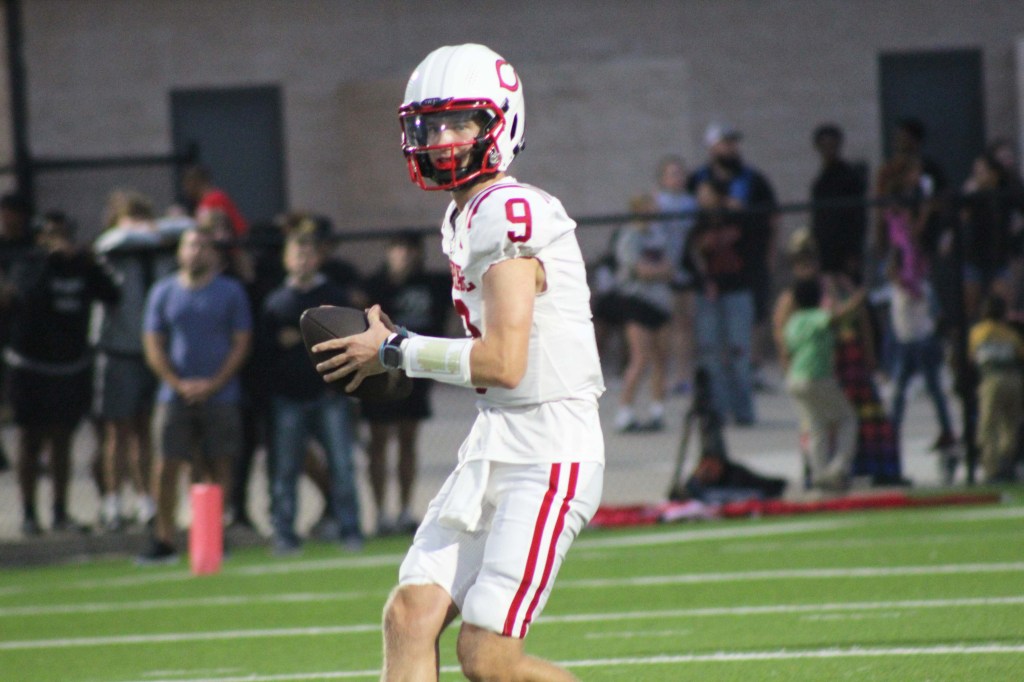 Football: No. 1 Carthage cracks down on No. 3 Kilgore for 21-10 victory ...