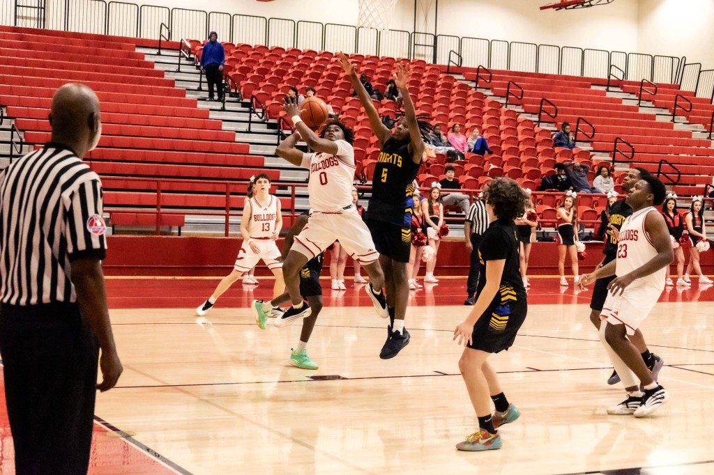 Strong defense powers Bulldogs in 70-34 Victory over Cumberland Knights ...